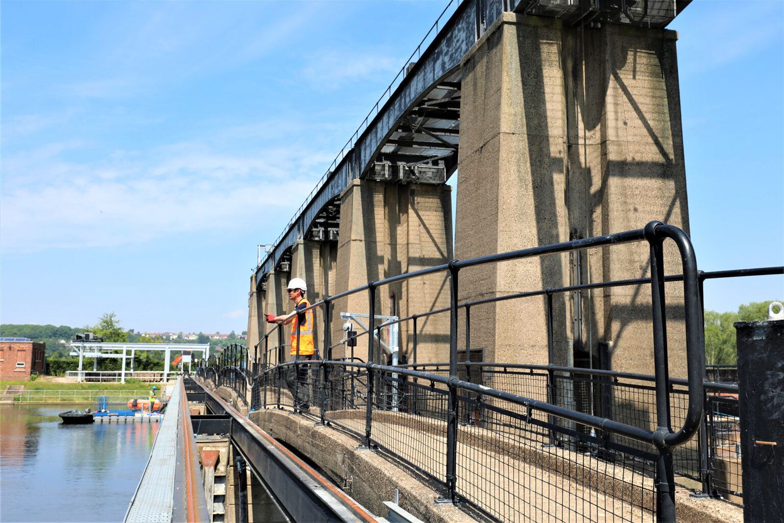 Refurbishing work on Holme Sluices starts – Jackson Civil Engineering